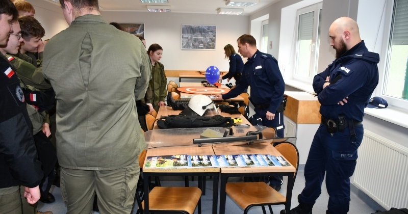 Wydział Nauk o Polityce i Bezpieczeństwie - Uniwersytet Mikołaja ...